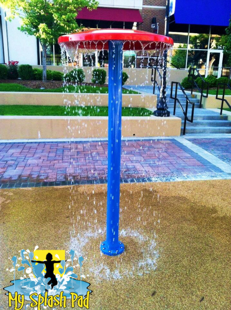 Shadow Lake Towne Center in Papillion, NE Splashed by My Splash Pad